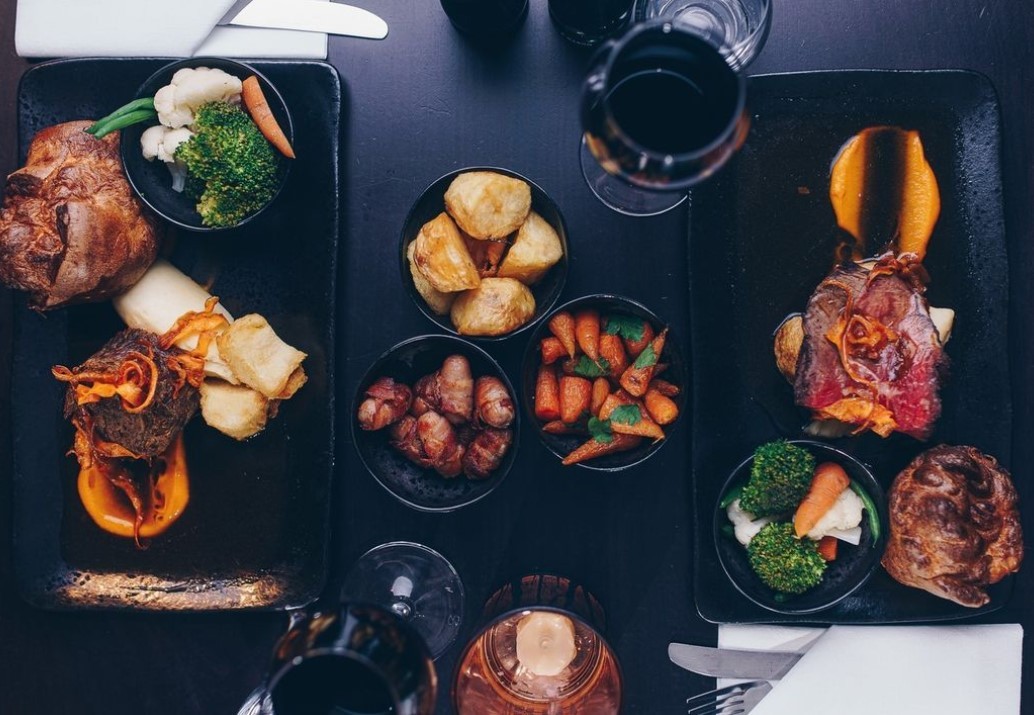 How to Cook a Perfect Sunday Roast: Top Tips from The Maven | Get into ...