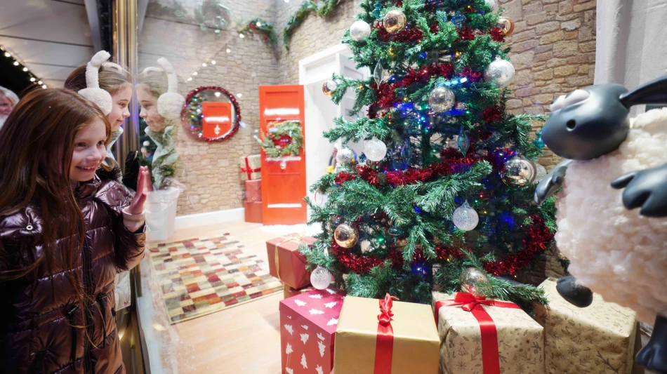 Everything You Need to Know about This Year’s Iconic Fenwick Christmas ...